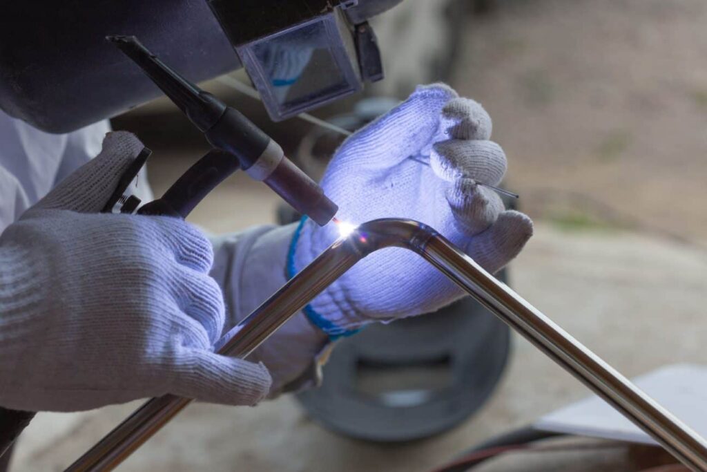 A solda MIG é um processo de soldagem com arame eletrodo